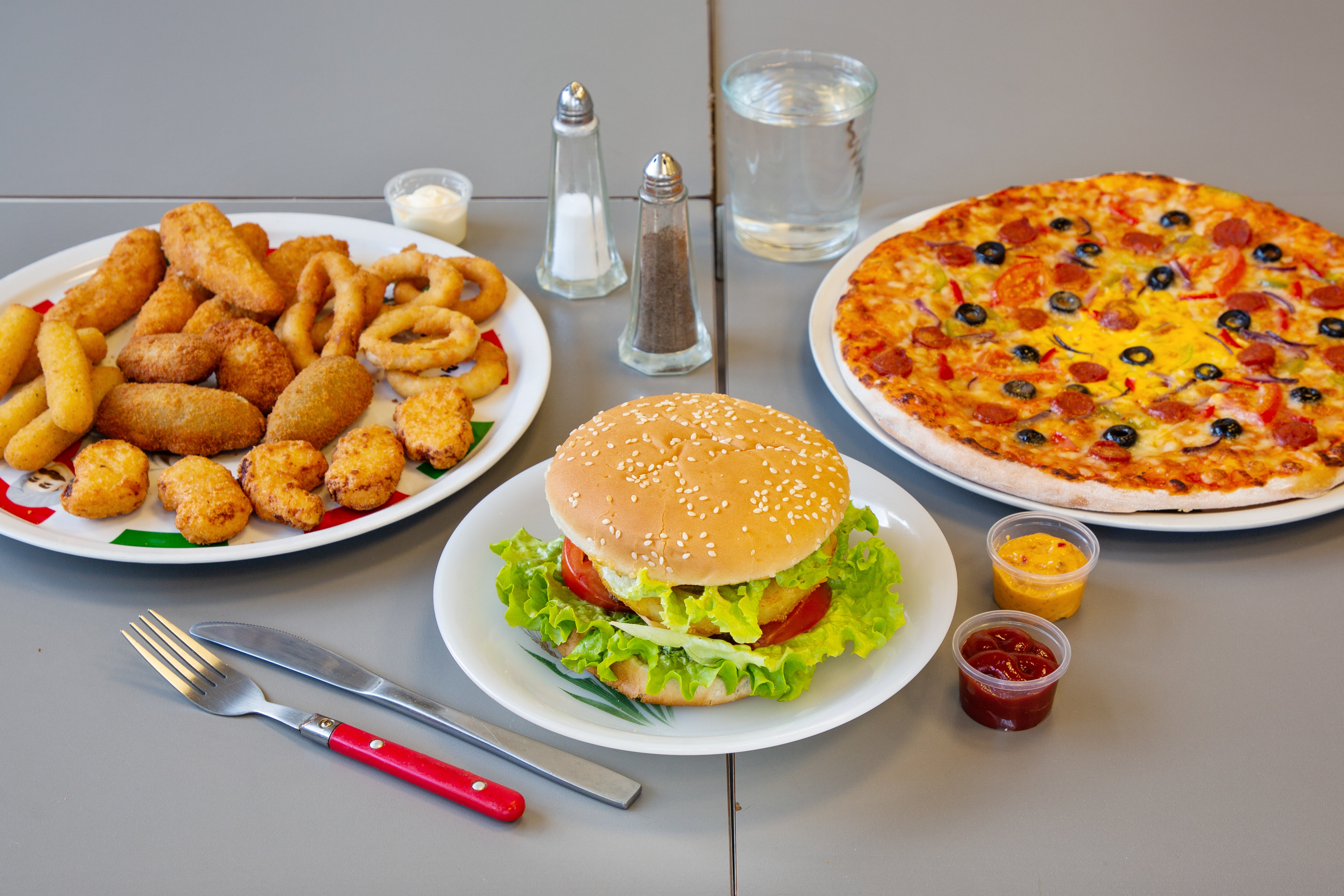 STARBITES Restaurant & Takeaway delivery from Ashton-under-Lyne - Order ...
