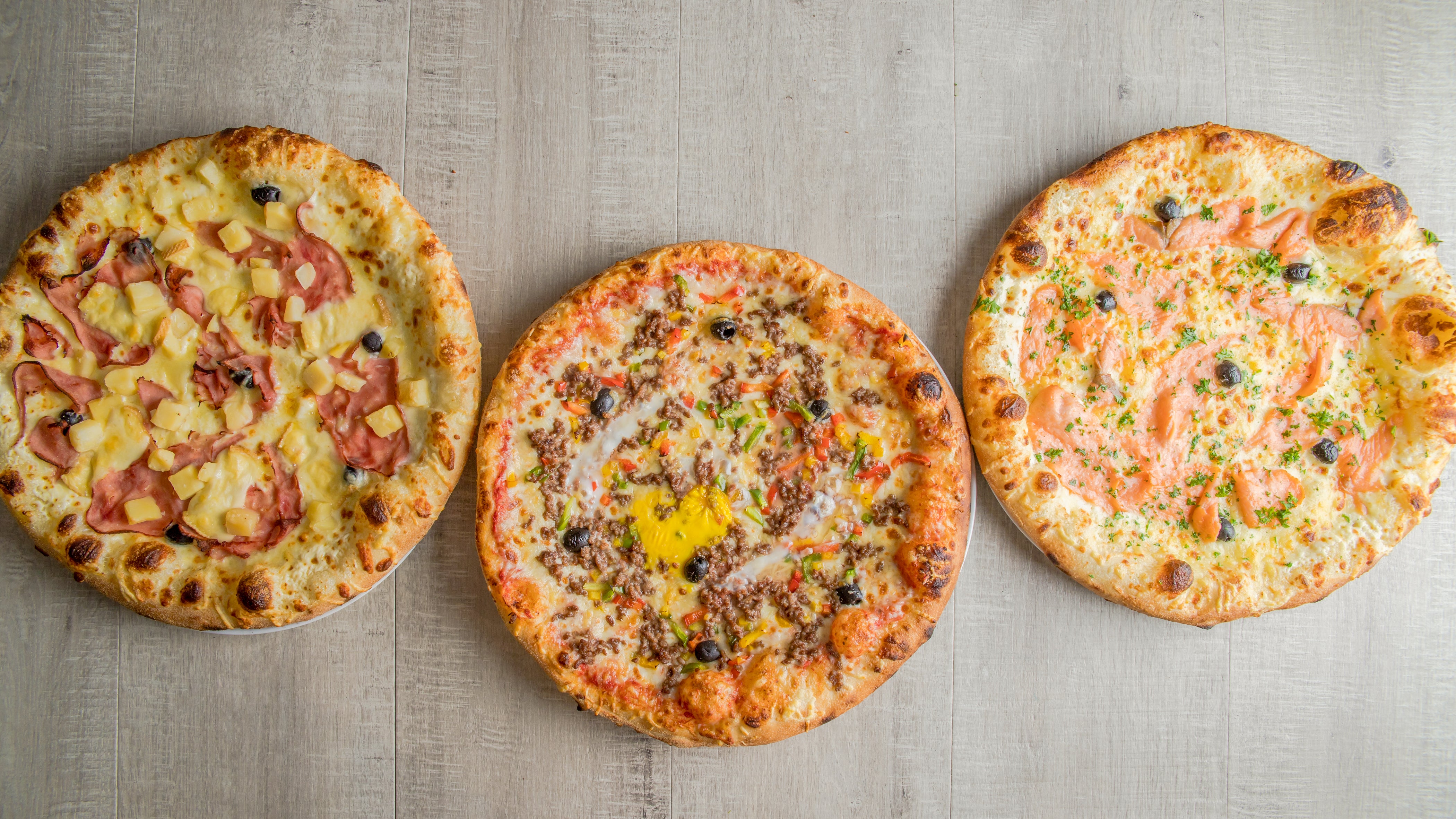 Livraison Pizza delice à Près d'Arènes - Commandez avec Deliveroo